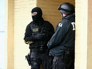 (AUDIO) Lo que se oye (y se ve): Ex agente revela actividades de ...