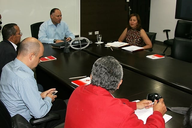 Pequiven y Ministerio para las Comunas y Protección Social concretan ...