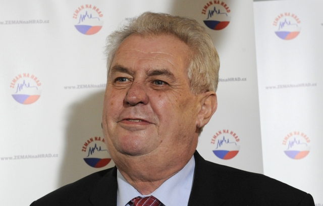 El socialdemócrata Milos Zeman, nuevo presidente de la República Checa