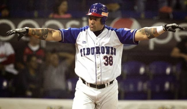 (VIDEO) Alex Cabrera, El Samurai, implantó marca de jonrones en el ...