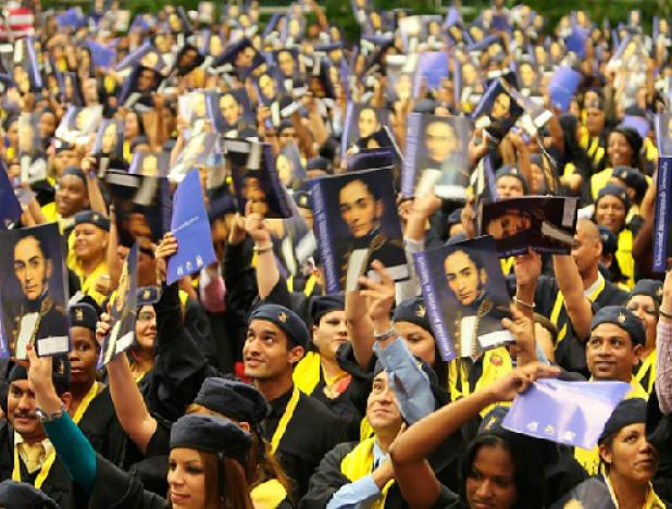 Caracas: Este sábado se gradúan 5 mil nuevos especialistas en Medicina ...