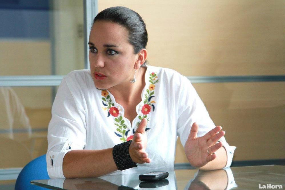 Gabriela Rivadeneira:"Gobiernos de izquierda deben apoyar a Venezuela"