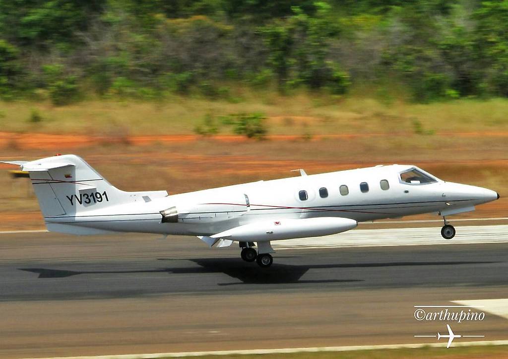 Hijo del ministro Pérez Abad era uno de los pasajeros del jet privado ...