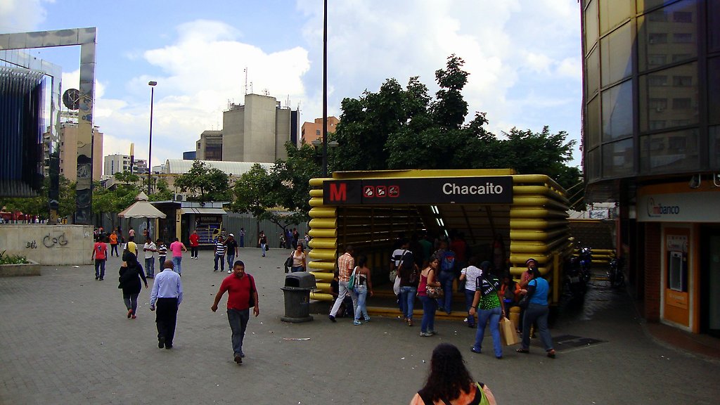 Humo en estación Chacaito fue por falla en zapatas de un tren