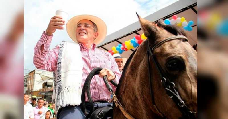 Colombia: Finca de Álvaro Uribe fue base de grupo paramilitar, afirma ...