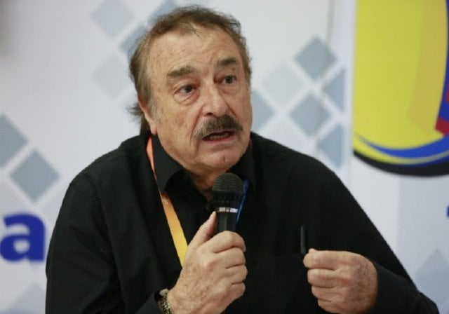 Ignacio Ramonet: Revolución Bolivariana comenzó enterrando el analfabetismo