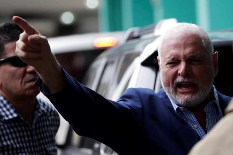 Un tribunal de Panamá declara "no culpable" y libera al ex-presidente ...