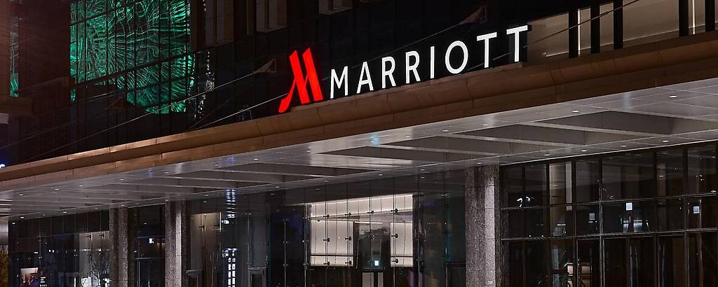 Gobierno de EEUU obliga a la cadena hotelera Marriott cesar operaciones ...
