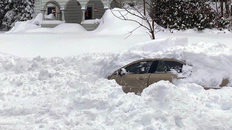 Poderosa tormenta de nieve paraliza la vida en el noreste de Estados Unidos