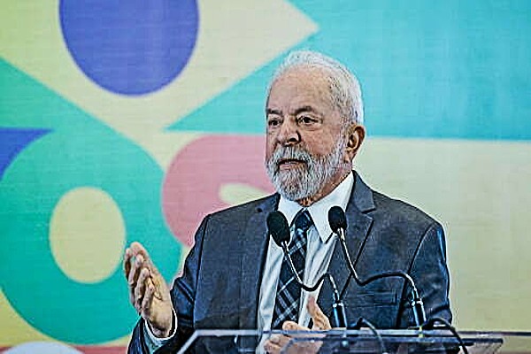 (VIDEO) Lula dijo que tratará con respeto a Venezuela y elogia ...