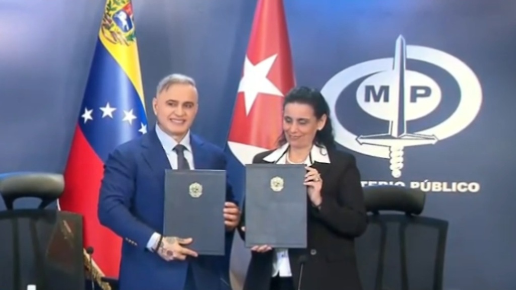 Fiscalías de Venezuela y Cuba firman convenio de cooperación